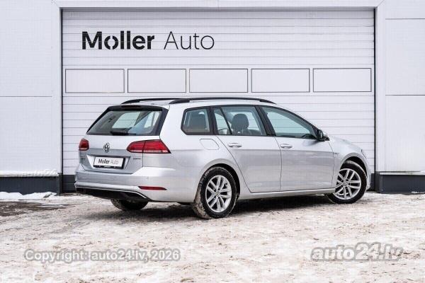 Grey Volkswagen Golf 2019 in Riga, with an engine capacity of 1.50 L and mileage of 109 thousand km for 14193 €, photo 4 on AUTOMOTO.COM.LV