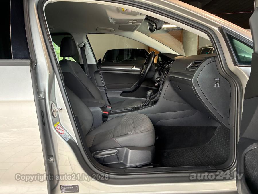 Grey Volkswagen Golf 2019 in Tallinn, with an engine capacity of 1.50 L and mileage of 131 thousand km for 12700 €, photo 14 on AUTOMOTO.COM.LV