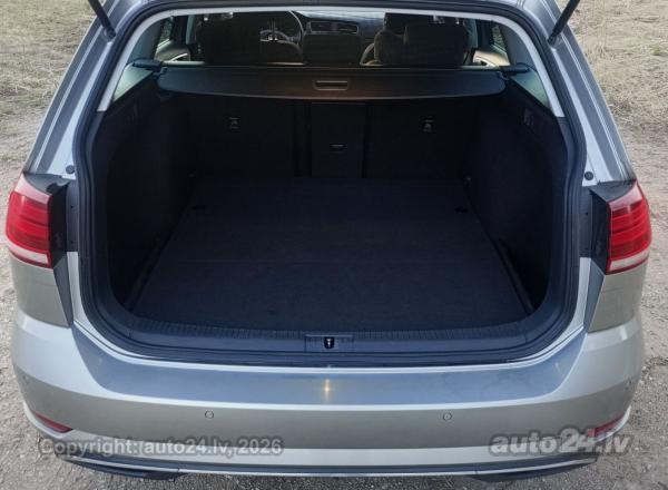 Grey Volkswagen Golf 2019 in Tallinn, with an engine capacity of 1.50 L and mileage of 107 thousand km for 12900 €, photo 10 on AUTOMOTO.COM.LV