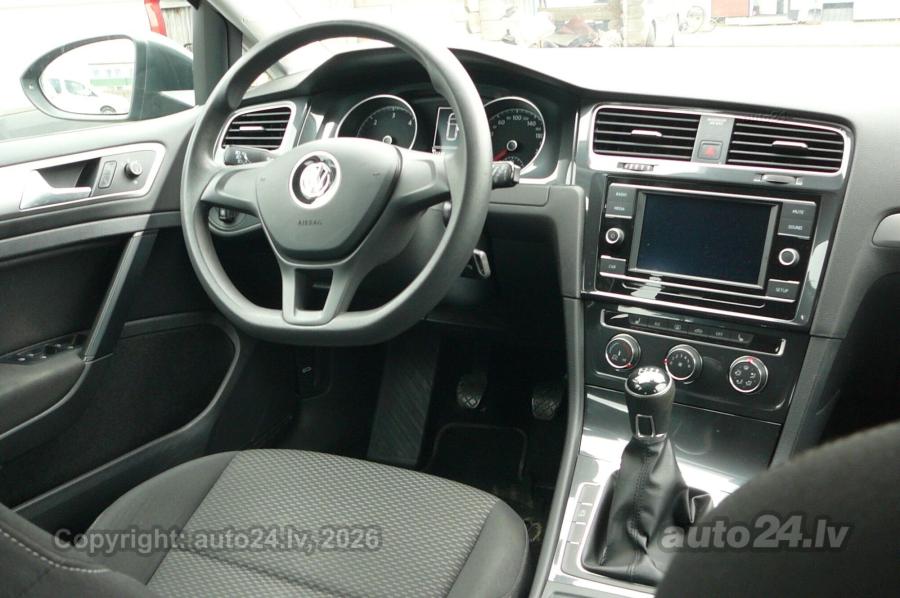 Pelēks Volkswagen Golf 2019 Jehvi, ar dzinēja tilpumu 1.60 L un nobraukumu 0 tūkst. km par 9500 €, foto 4 vietnē AUTOMOTO.COM.LV