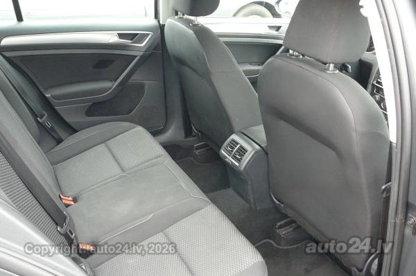 Grey Volkswagen Golf 2019 in Johvi, with an engine capacity of 1.60 L and mileage of 0 thousand km for 9500 €, photo 4 on AUTOMOTO.COM.LV