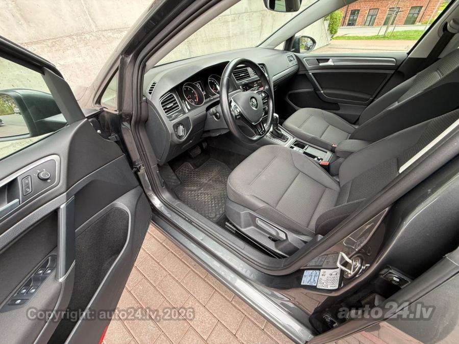 Grey Volkswagen Golf 2019 in Tallinn, with an engine capacity of 1.50 L and mileage of 130 thousand km for 13900 €, photo 13 on AUTOMOTO.COM.LV