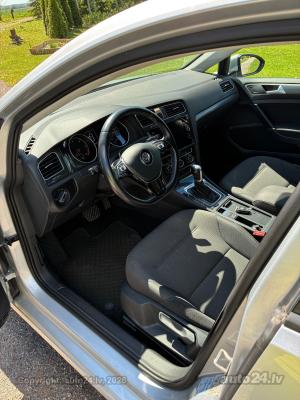 Pelēks Volkswagen Golf 2019 Rakvere, ar dzinēja tilpumu 2.00 L un nobraukumu 193 tūkst. km par 12900 €, foto 11 vietnē AUTOMOTO.COM.LV