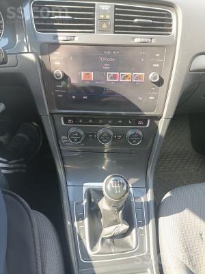 Pelēks Volkswagen Golf 2019 Daugavpils, ar dzinēja tilpumu 1.60 L un nobraukumu 239 tūkst. km par 8850 €, foto 7 vietnē AUTOMOTO.COM.LV