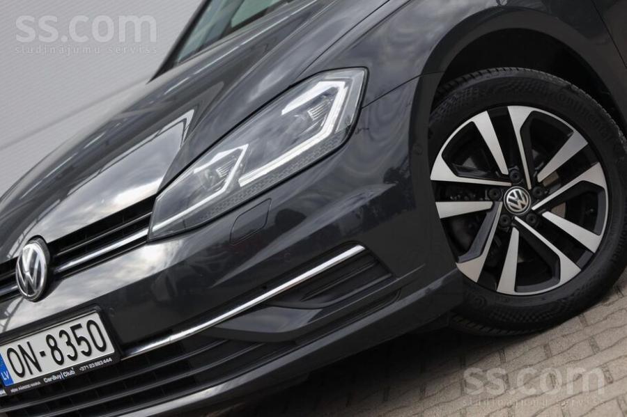 Grey Volkswagen Golf 2019 in Riga, with an engine capacity of 2.00 L and mileage of 0 thousand km for 10995 €, photo 3 on AUTOMOTO.COM.LV