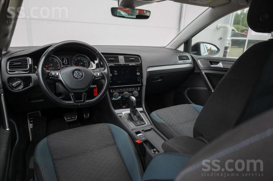 Grey Volkswagen Golf 2019 in Riga, with an engine capacity of 2.00 L and mileage of 0 thousand km for 10995 €, photo 14 on AUTOMOTO.COM.LV