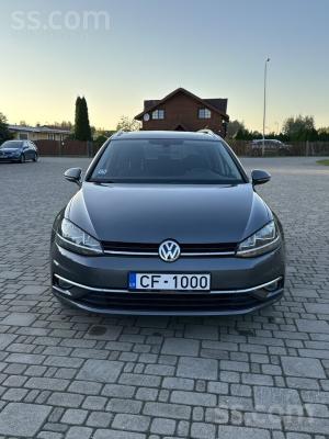 Grey Volkswagen Golf 2019 in Riga, with an engine capacity of 2.00 L and mileage of 219 thousand km for 12190 €, photo 3 on AUTOMOTO.COM.LV