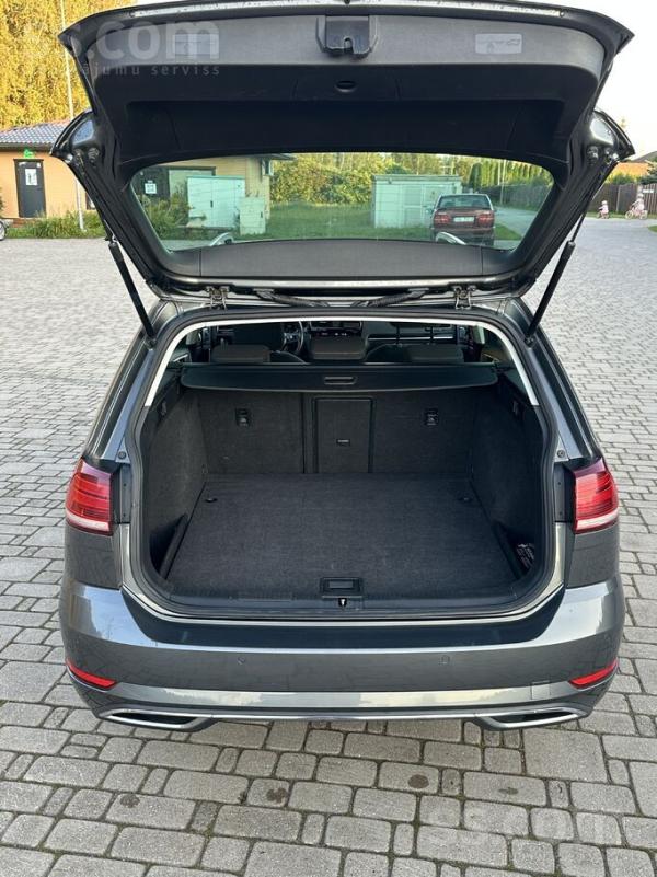 Pelēks Volkswagen Golf 2019 Rīga, ar dzinēja tilpumu 2.00 L un nobraukumu 219 tūkst. km par 12190 €, foto 5 vietnē AUTOMOTO.COM.LV