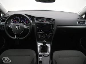 Pelēks Volkswagen Golf 2019 Viļņa, ar dzinēja tilpumu 1.60 L un nobraukumu 125 tūkst. km par 11199 €, foto 3 vietnē AUTOMOTO.COM.LV
