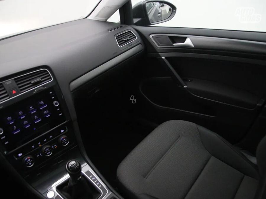Pelēks Volkswagen Golf 2019 Viļņa, ar dzinēja tilpumu 1.60 L un nobraukumu 125 tūkst. km par 11199 €, foto 22 vietnē AUTOMOTO.COM.LV