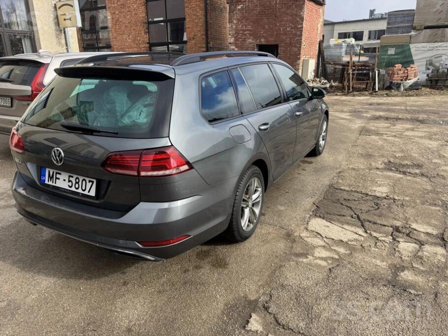 Grey Volkswagen Golf 2019 in Riga, with an engine capacity of 1.60 L and mileage of 238 thousand km for 7200 €, photo 4 on AUTOMOTO.COM.LV