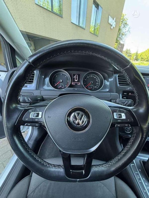 Pelēks Volkswagen Golf 2019 Viļņa, ar dzinēja tilpumu 1.60 L un nobraukumu 228 tūkst. km par 8900 €, foto 8 vietnē AUTOMOTO.COM.LV