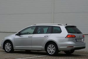 Grey Volkswagen Golf 2019 in Riga, with an engine capacity of 2.00 L and mileage of 278 thousand km for 9700 €, photo 6 on AUTOMOTO.COM.LV