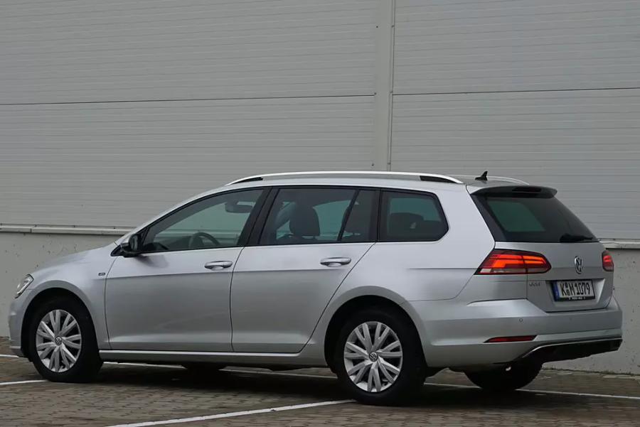 Grey Volkswagen Golf 2019 in Riga, with an engine capacity of 2.00 L and mileage of 278 thousand km for 9700 €, photo 6 on AUTOMOTO.COM.LV