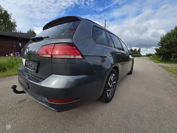 Pelēks Volkswagen Golf 2019 Panevēža, ar dzinēja tilpumu 1.60 L un nobraukumu 254 tūkst. km par 8880 €, foto 3 vietnē AUTOMOTO.COM.LV