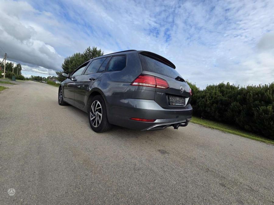 Pelēks Volkswagen Golf 2019 Panevēža, ar dzinēja tilpumu 1.60 L un nobraukumu 254 tūkst. km par 8880 €, foto 8 vietnē AUTOMOTO.COM.LV