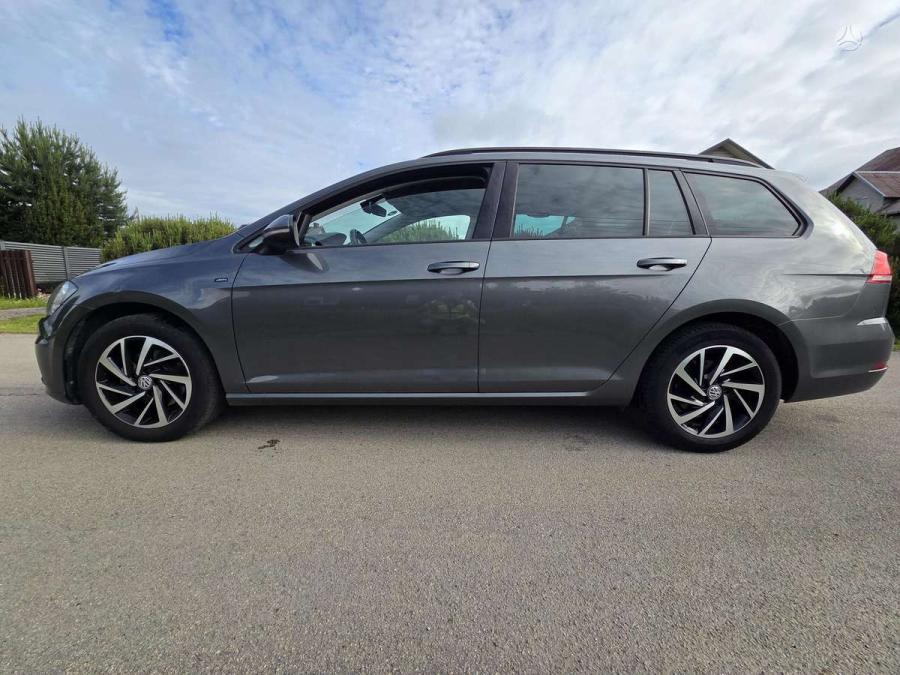 Pelēks Volkswagen Golf 2019 Panevēža, ar dzinēja tilpumu 1.60 L un nobraukumu 254 tūkst. km par 8880 €, foto 10 vietnē AUTOMOTO.COM.LV