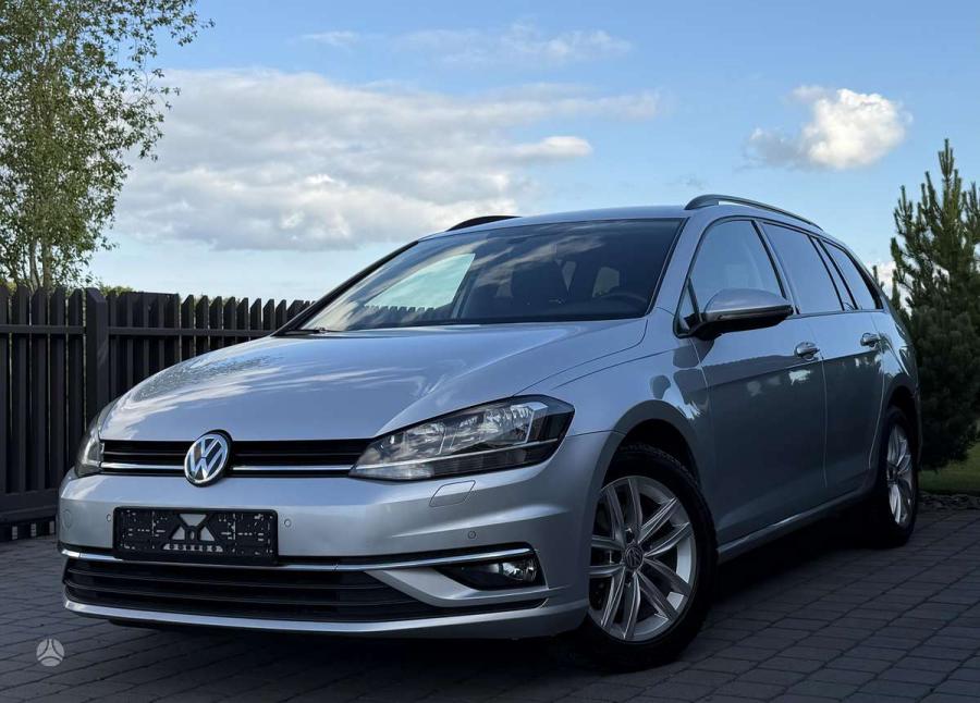Grey Volkswagen Golf 2019 in Kaunas, with an engine capacity of 1.60 L and mileage of 241 thousand km for 7990 €, photo 4 on AUTOMOTO.COM.LV