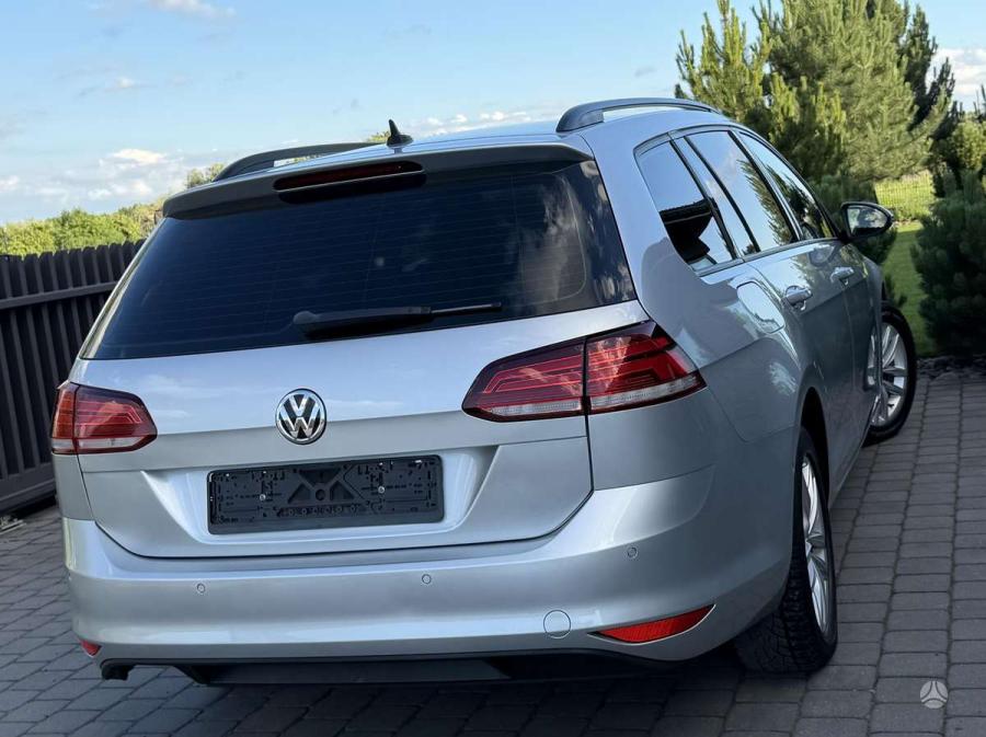 Grey Volkswagen Golf 2019 in Kaunas, with an engine capacity of 1.60 L and mileage of 241 thousand km for 7990 €, photo 14 on AUTOMOTO.COM.LV
