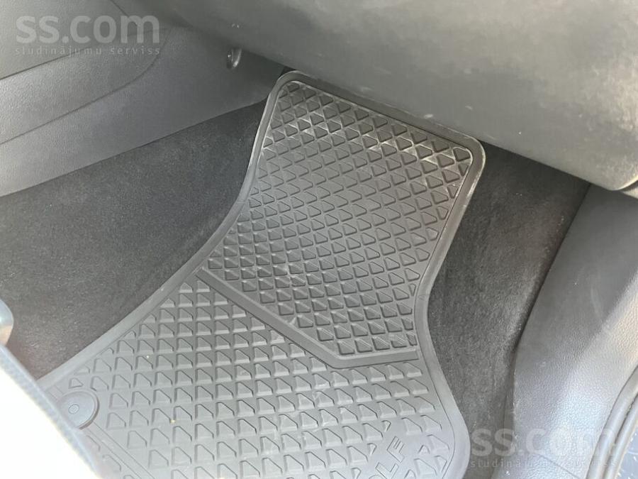 Pelēks Volkswagen Golf 2019 Rīga, ar dzinēja tilpumu 1.50 L un nobraukumu 139 tūkst. km par 10200 €, foto 15 vietnē AUTOMOTO.COM.LV
