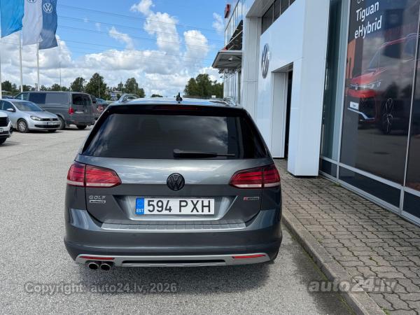 Grey Volkswagen Golf 2019 in Viljandi, with an engine capacity of 2.00 L and mileage of 151 thousand km for 16490 €, photo 4 on AUTOMOTO.COM.LV