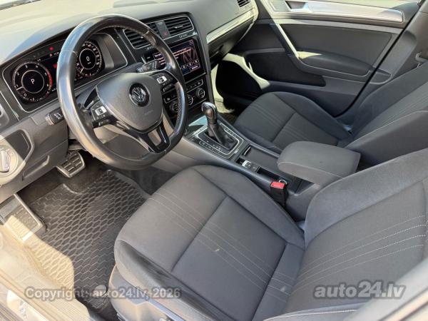 Grey Volkswagen Golf 2019 in Viljandi, with an engine capacity of 2.00 L and mileage of 151 thousand km for 16490 €, photo 8 on AUTOMOTO.COM.LV
