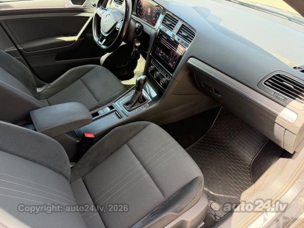 Grey Volkswagen Golf 2019 in Viljandi, with an engine capacity of 2.00 L and mileage of 151 thousand km for 16490 €, photo 10 on AUTOMOTO.COM.LV