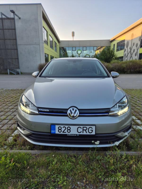 Grey Volkswagen Golf 2019 in Tallinn, with an engine capacity of 1.50 L and mileage of 53 thousand km for 13900 €, photo 3 on AUTOMOTO.COM.LV