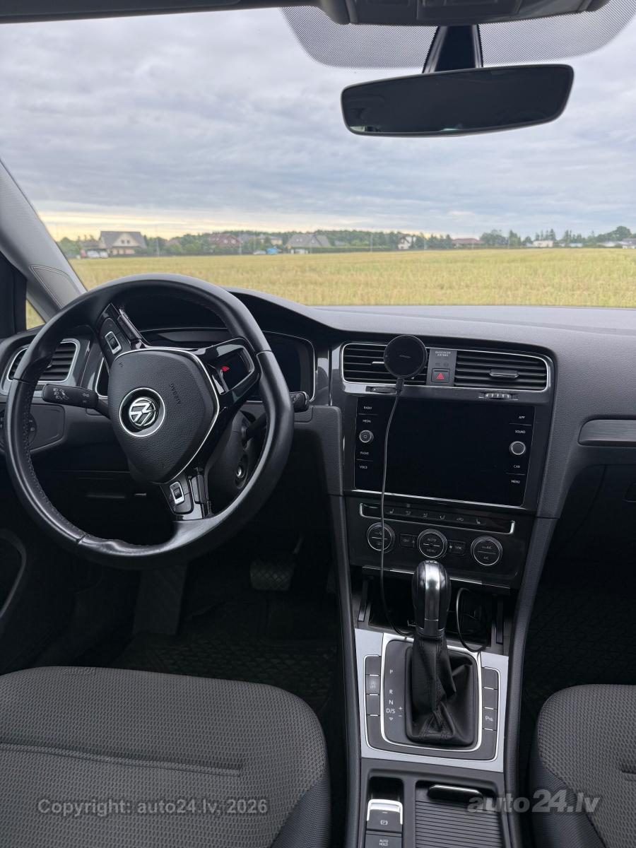 Grey Volkswagen Golf 2019 in Tallinn, with an engine capacity of 1.60 L and mileage of 149 thousand km for 11900 €, photo 6 on AUTOMOTO.COM.LV