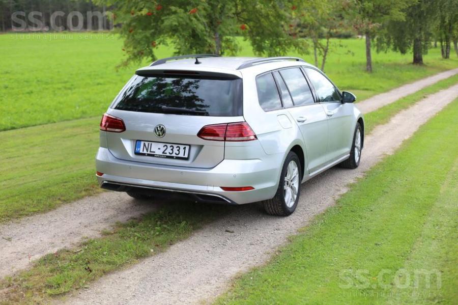Grey Volkswagen Golf 2019 in Gulbene, with an engine capacity of 2.00 L and mileage of 239 thousand km for 10500 €, photo 5 on AUTOMOTO.COM.LV