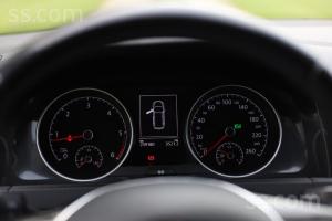 Grey Volkswagen Golf 2019 in Gulbene, with an engine capacity of 2.00 L and mileage of 239 thousand km for 10500 €, photo 12 on AUTOMOTO.COM.LV