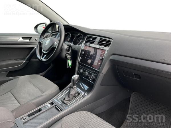 Grey Volkswagen Golf 2019 in Riga, with an engine capacity of 1.50 L and mileage of 269 thousand km for 8990 €, photo 6 on AUTOMOTO.COM.LV