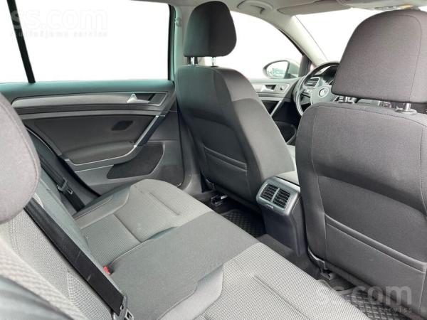 Grey Volkswagen Golf 2019 in Riga, with an engine capacity of 1.50 L and mileage of 269 thousand km for 8990 €, photo 7 on AUTOMOTO.COM.LV