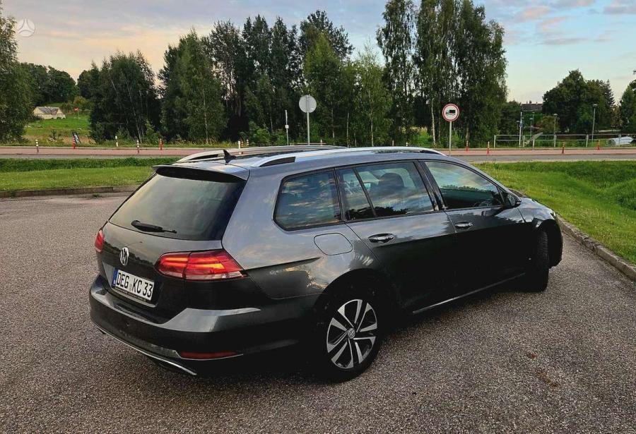 Pelēks Volkswagen Golf 2019 Viļņa, ar dzinēja tilpumu 1.97 L un nobraukumu 260 tūkst. km par 11500 €, foto 6 vietnē AUTOMOTO.COM.LV