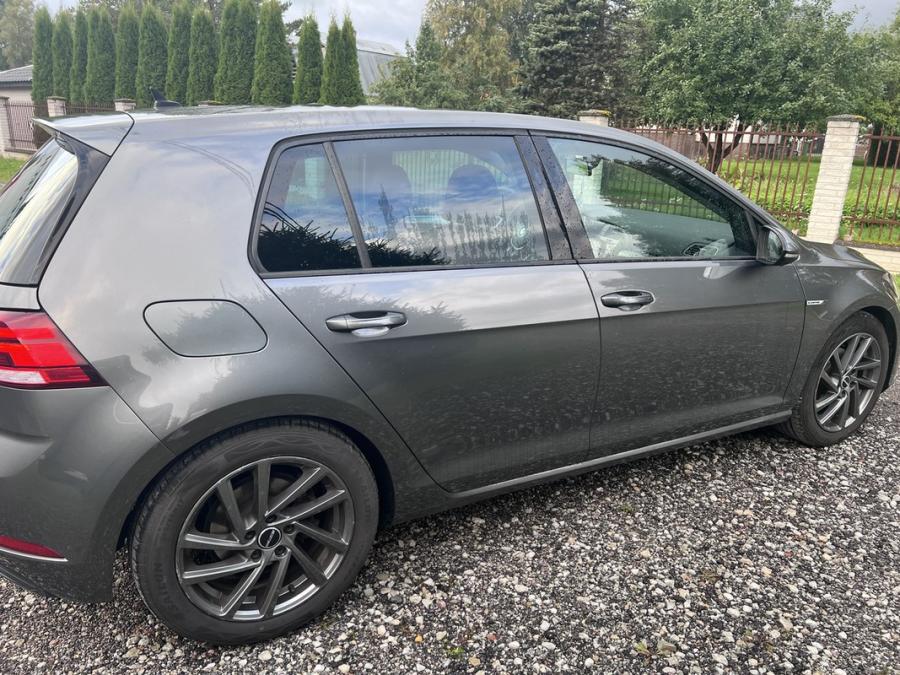 Grey Volkswagen Golf 2019 in Saku, with an engine capacity of 1.50 L and mileage of 63 thousand km for 13900 €, photo 12 on AUTOMOTO.COM.LV