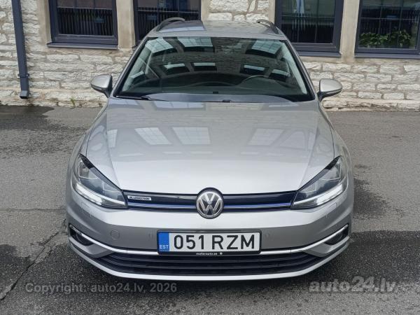 Grey Volkswagen Golf 2019 in Tallinn, with an engine capacity of 1.50 L and mileage of 112 thousand km for 12900 €, photo 8 on AUTOMOTO.COM.LV