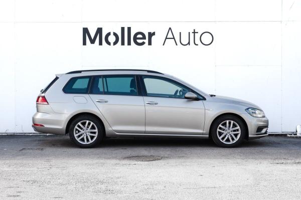 Volkswagen Golf 2019 Rīga vietnē Pelēks Volkswagen Golf 2019 Rīga, ar dzinēja tilpumu 1.50 L un nobraukumu 153 tūkst. km par 9850 €, foto 6 vietnē AUTOMOTO.COM.LV