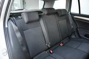 Grey Volkswagen Golf 2019 in Riga, with an engine capacity of 1.50 L and mileage of 153 thousand km for 9850 €, photo 8 on AUTOMOTO.COM.LV