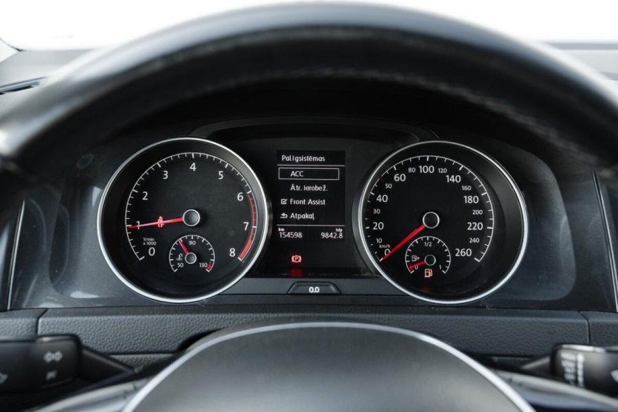 Grey Volkswagen Golf 2019 in Riga, with an engine capacity of 1.50 L and mileage of 153 thousand km for 9850 €, photo 11 on AUTOMOTO.COM.LV