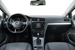 Grey Volkswagen Golf 2019 in Riga, with an engine capacity of 1.50 L and mileage of 153 thousand km for 9850 €, photo 21 on AUTOMOTO.COM.LV