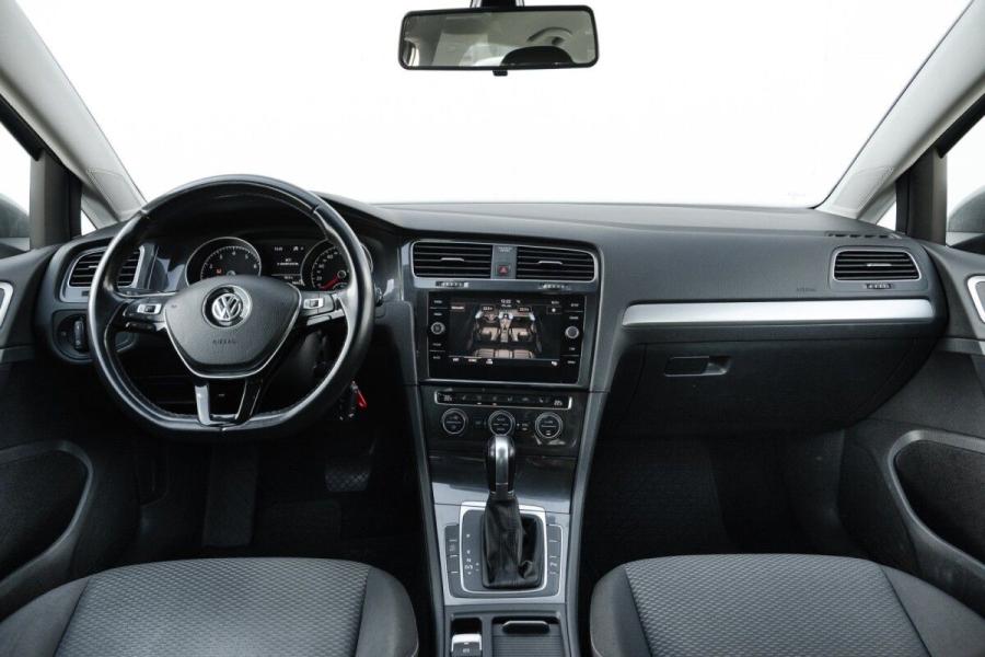 Grey Volkswagen Golf 2019 in Riga, with an engine capacity of 1.50 L and mileage of 153 thousand km for 9850 €, photo 21 on AUTOMOTO.COM.LV