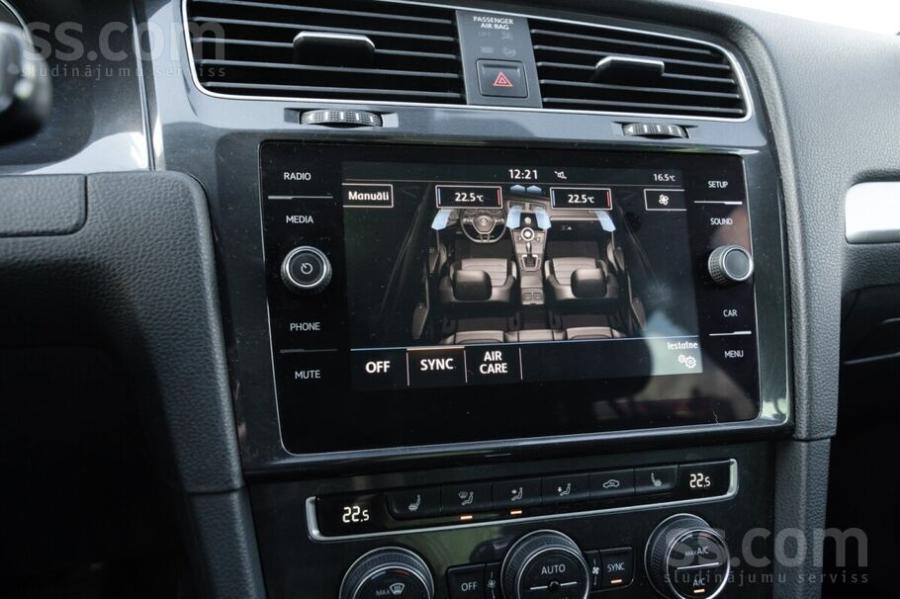 Grey Volkswagen Golf 2019 in Riga, with an engine capacity of 1.50 L and mileage of 153 thousand km for 9850 €, photo 16 on AUTOMOTO.COM.LV