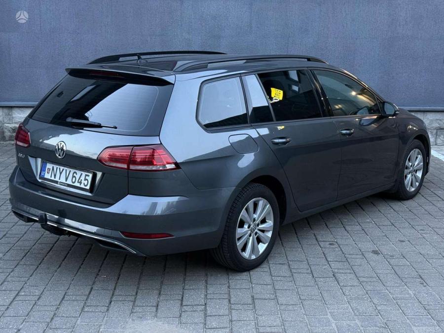 Grey Volkswagen Golf 2019 in Vilnius, with an engine capacity of 1.60 L and mileage of 162 thousand km for 9500 €, photo 5 on AUTOMOTO.COM.LV