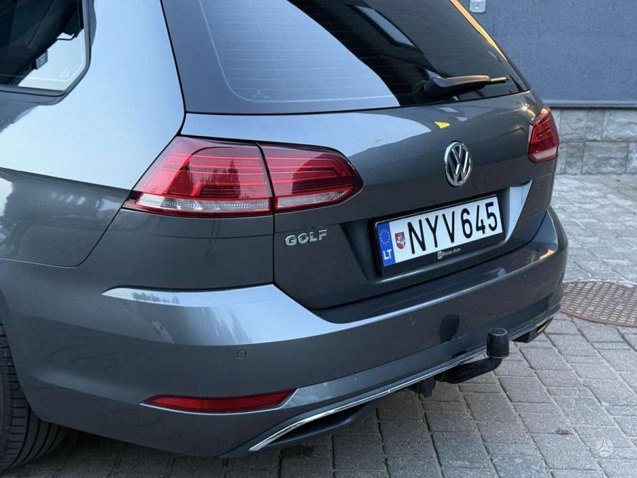 Grey Volkswagen Golf 2019 in Vilnius, with an engine capacity of 1.60 L and mileage of 162 thousand km for 9500 €, photo 7 on AUTOMOTO.COM.LV