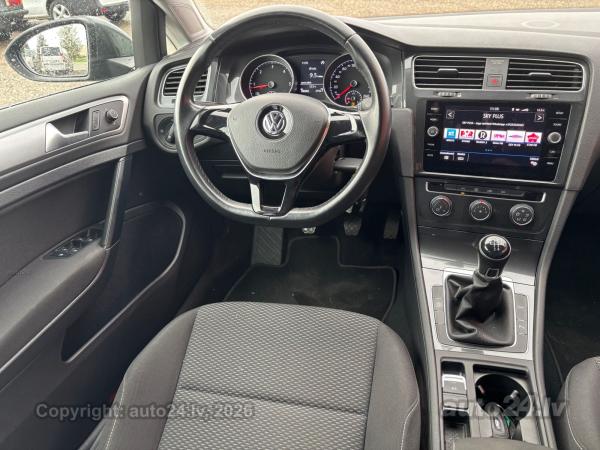 Фольксваген Гольф 2019 в Вильянди на AUTOMOTO.COM.LV Серый Фольксваген Гольф 2019 в Вильянди, объемом двигателя 1.60 л и пробегом 108 тыс. км за 9500 €, фото 6 на AUTOMOTO.COM.LV