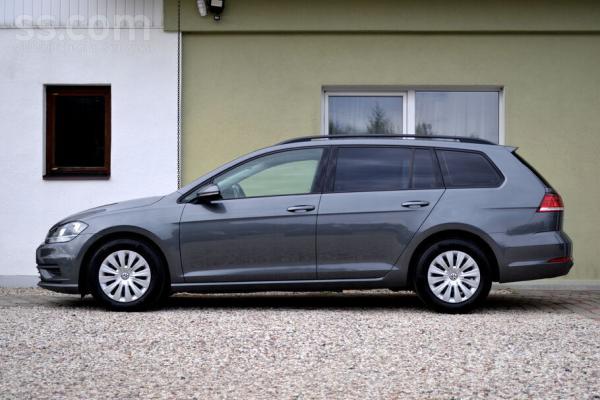 Grey Volkswagen Golf 2019 in Tukums, with an engine capacity of 1.60 L and mileage of 223 thousand km for 9990 €, photo 10 on AUTOMOTO.COM.LV