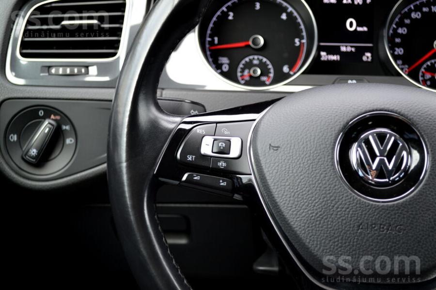Grey Volkswagen Golf 2019 in Tukums, with an engine capacity of 1.60 L and mileage of 223 thousand km for 9990 €, photo 24 on AUTOMOTO.COM.LV