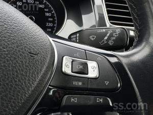 Grey Volkswagen Golf 2019 in Valmiera, with an engine capacity of 2.00 L and mileage of 216 thousand km for 11900 €, photo 12 on AUTOMOTO.COM.LV