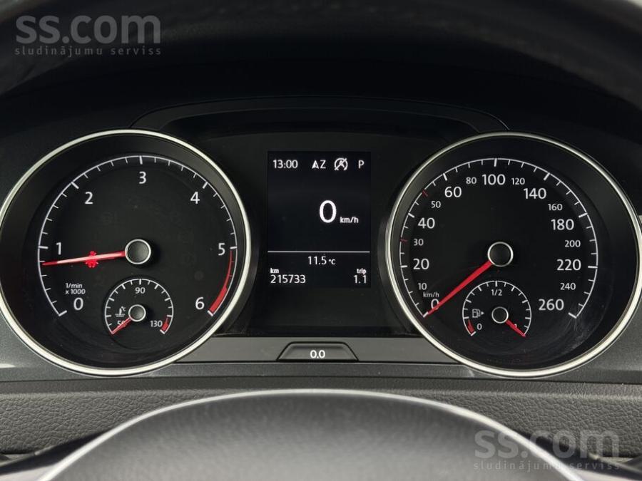 Grey Volkswagen Golf 2019 in Valmiera, with an engine capacity of 2.00 L and mileage of 216 thousand km for 11900 €, photo 13 on AUTOMOTO.COM.LV