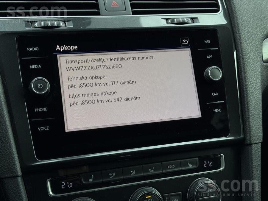 Grey Volkswagen Golf 2019 in Valmiera, with an engine capacity of 2.00 L and mileage of 216 thousand km for 11900 €, photo 18 on AUTOMOTO.COM.LV